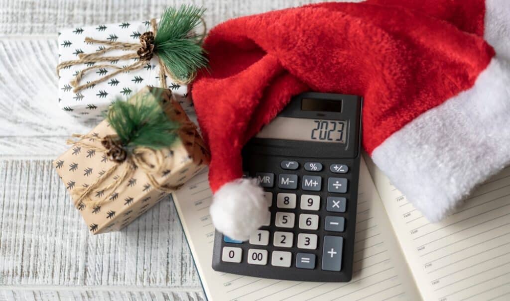 Christmas countdown: 40 days to go – how to curb your festive spending